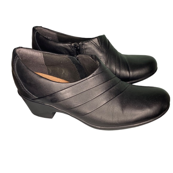 Clarks | Shoes | Clarks Genette Bend Black Leather Mid Heel Pump Ankle ...